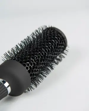 LUXURY BRANDS LLC Thermal Ceramic Brush - 1.5"